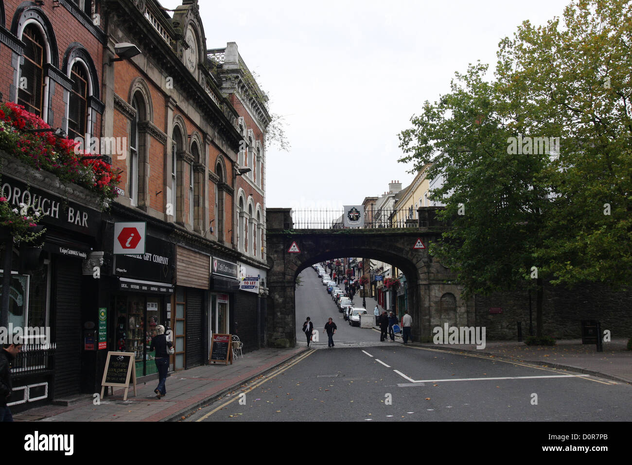 Shipquay street derry hi-res stock photography and images - Alamy
