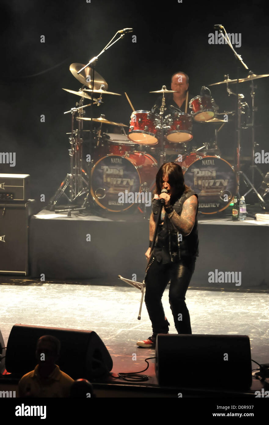 Thin lizzy lead singer hi-res stock photography and images - Alamy