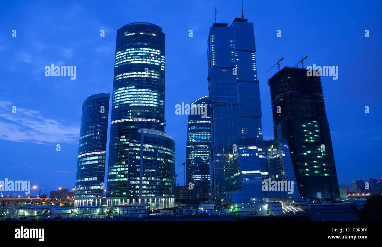 Skyscrapers evening sky clouds hi-res stock photography and images - Alamy