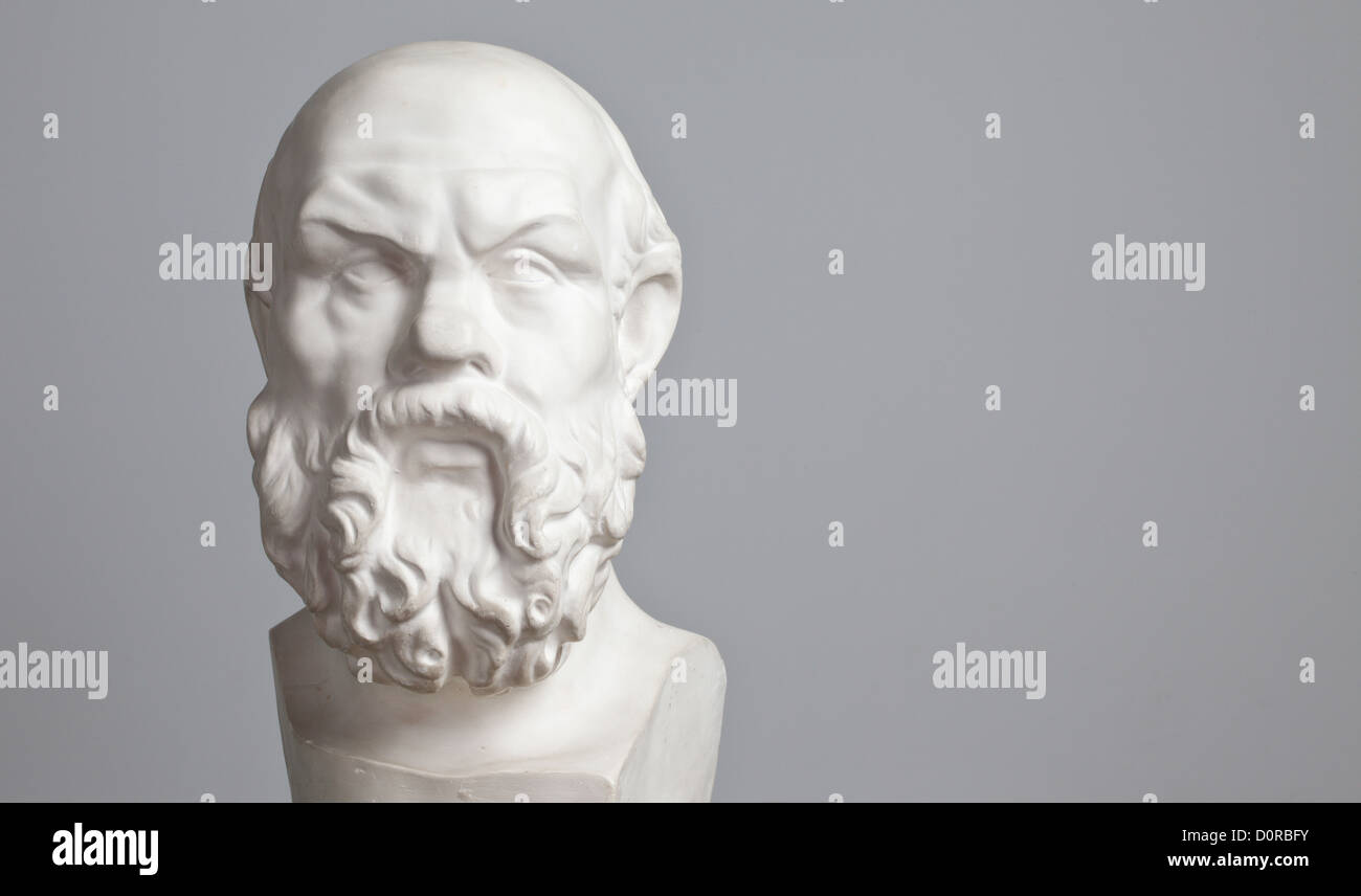 White plaster sculpture hi-res stock photography and images - Alamy