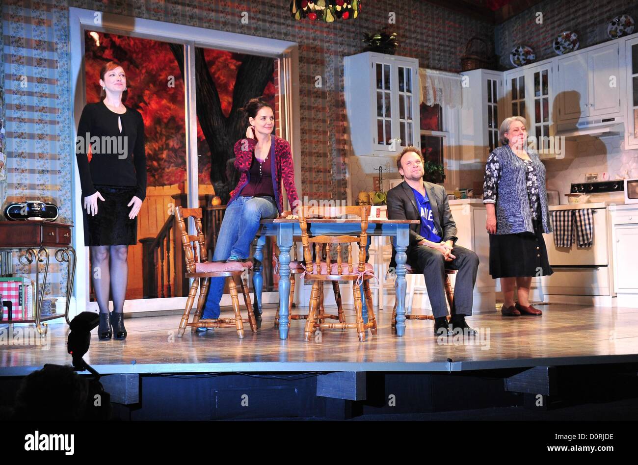 Judy Greer, Katie Holmes, Norbert Leo Butz, Jayne Houdyshell in ...