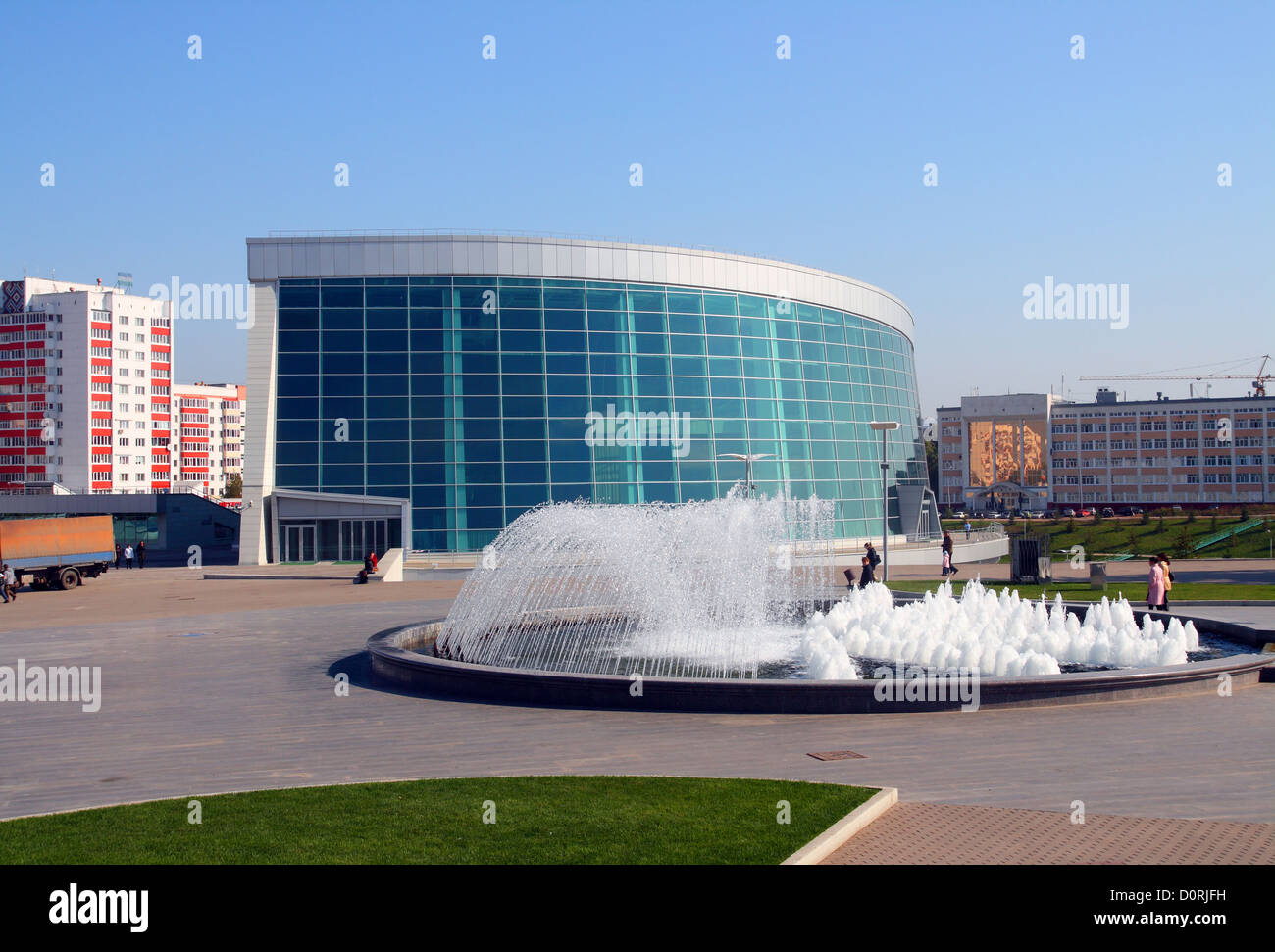 Water fountain modern design hi-res stock photography and images - Alamy