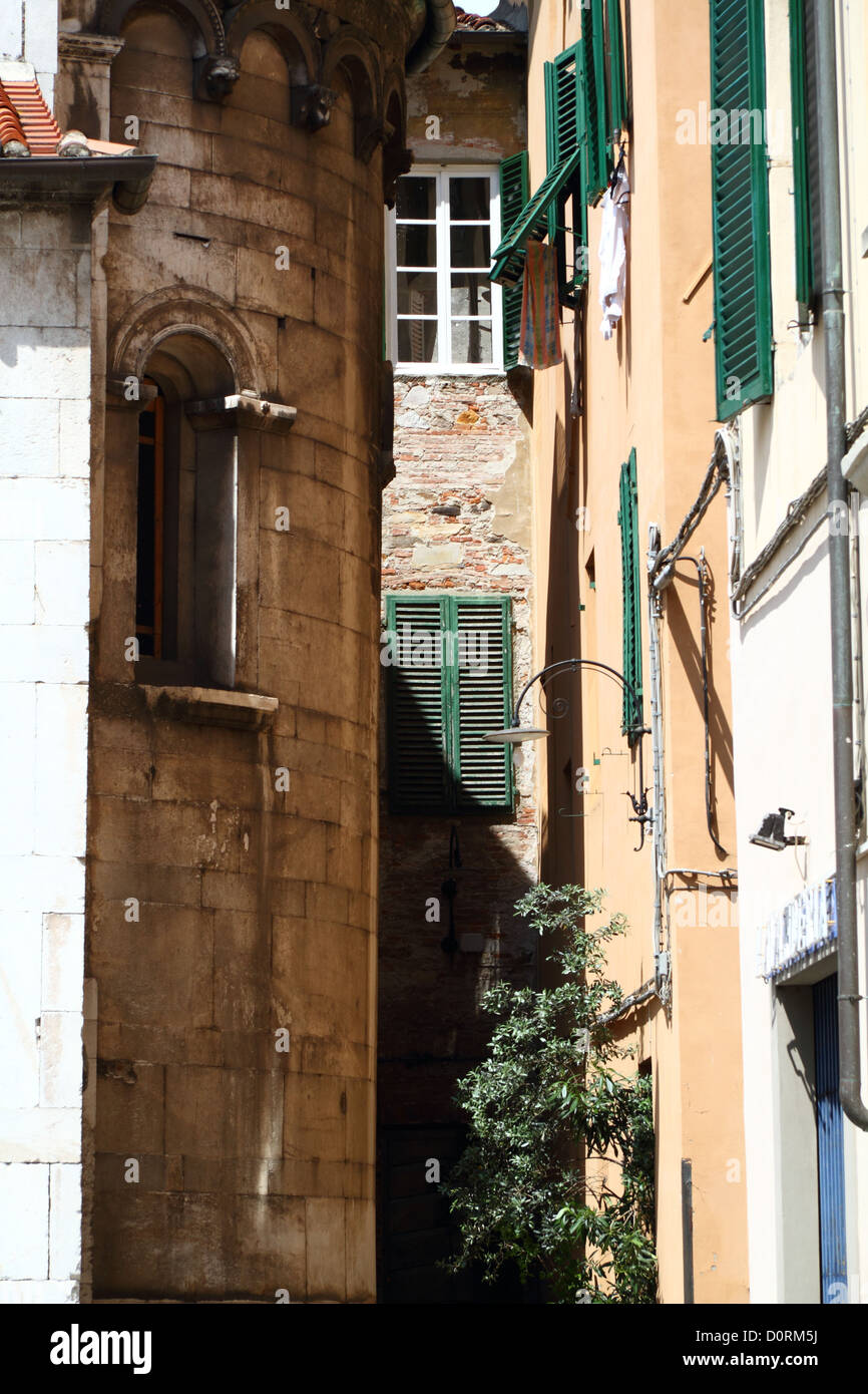 Typical exterior Facade of a Building in Lucca, Tuscany, Italy Stock ...