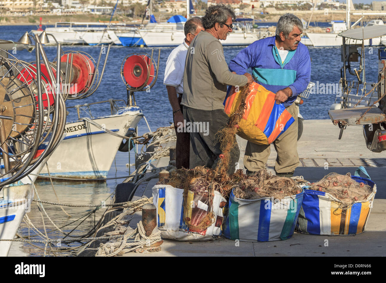 Unloading nets hi-res stock photography and images - Alamy