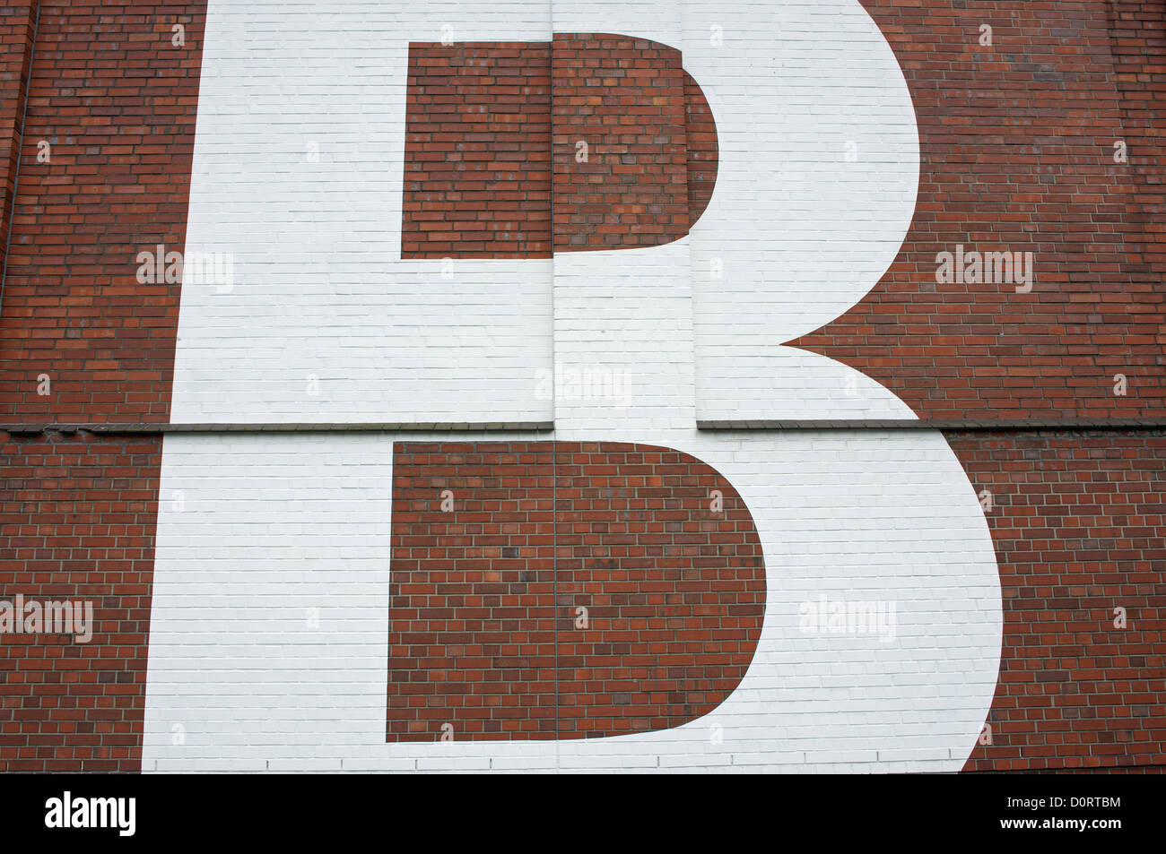 Letter B painted on brick wall Stock Photo - Alamy