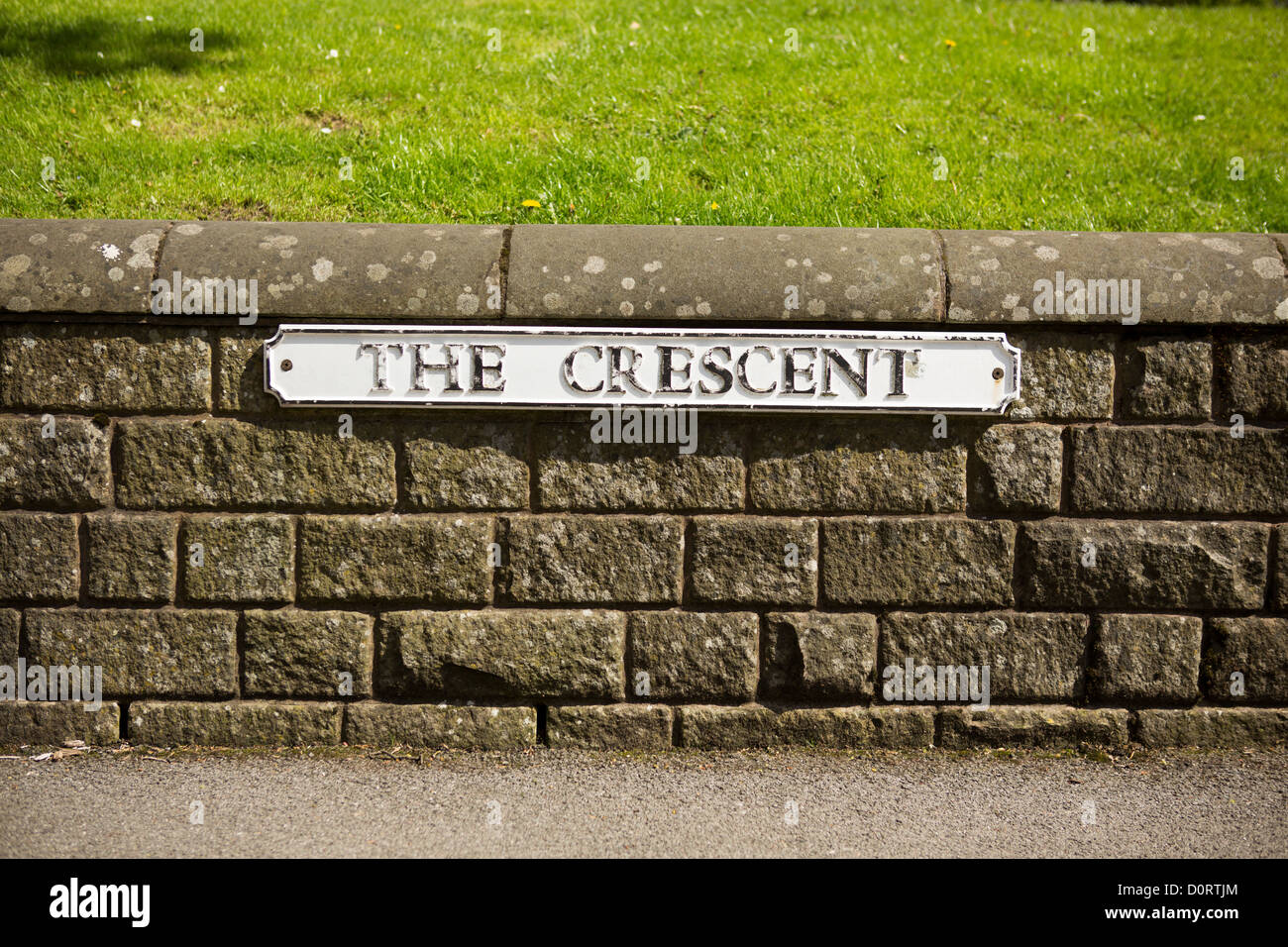 Crescent road street sign hi-res stock photography and images - Alamy