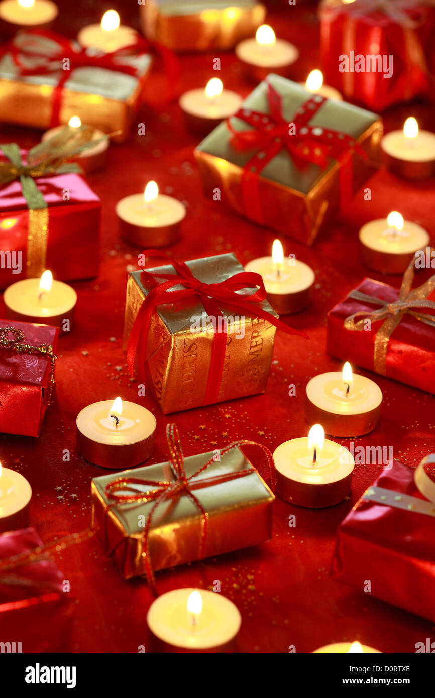 Decoration, present, presents, candle, candles, light, close-up, parcel ...