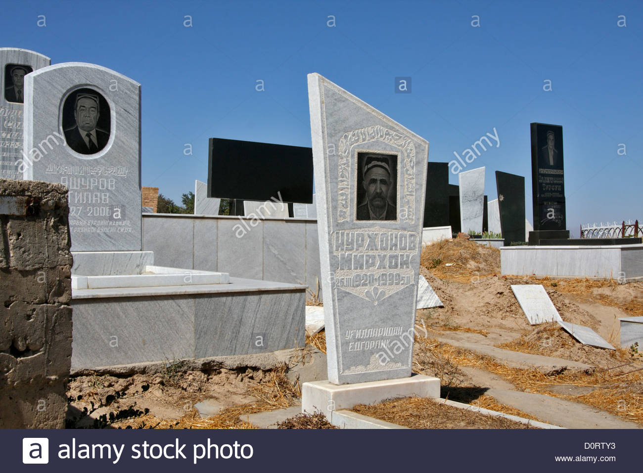 Modern Tombs High Resolution Stock Photography and Images - Alamy