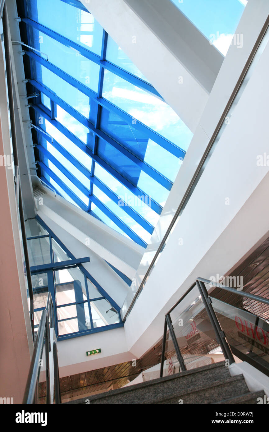 Business centre interior hi-res stock photography and images - Alamy