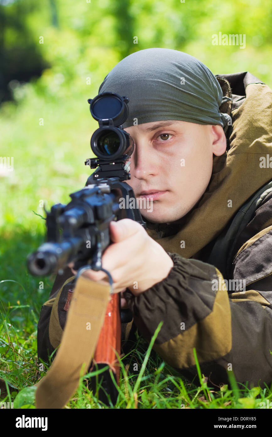 Soldier sniper rifle standing hi-res stock photography and images - Alamy