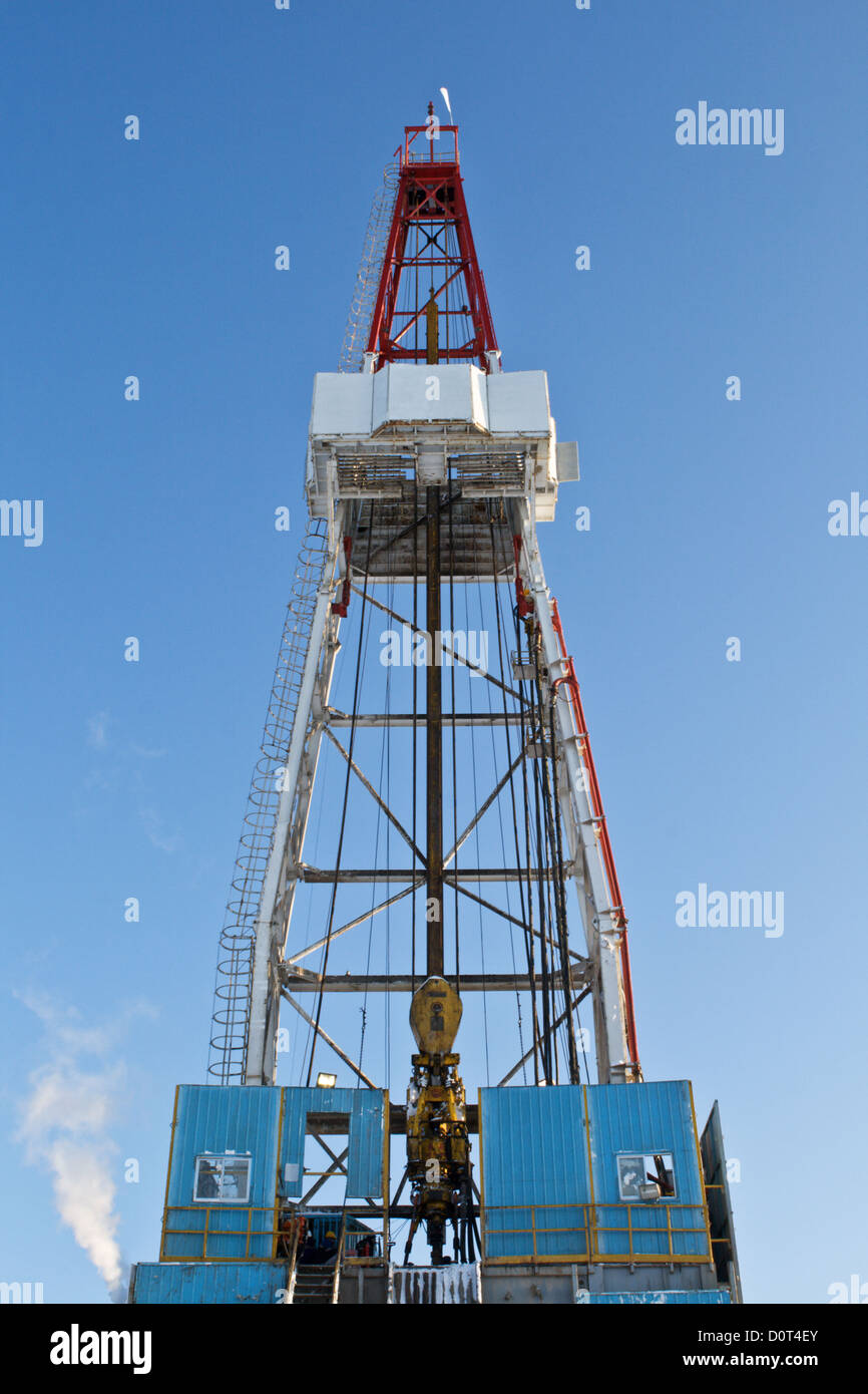 Oil drilling rig in West Siberia Stock Photo - Alamy