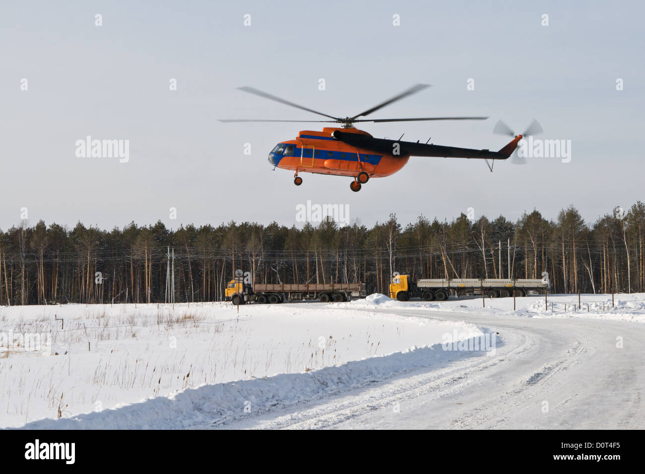 Cargo helicopter hi-res stock photography and images - Alamy