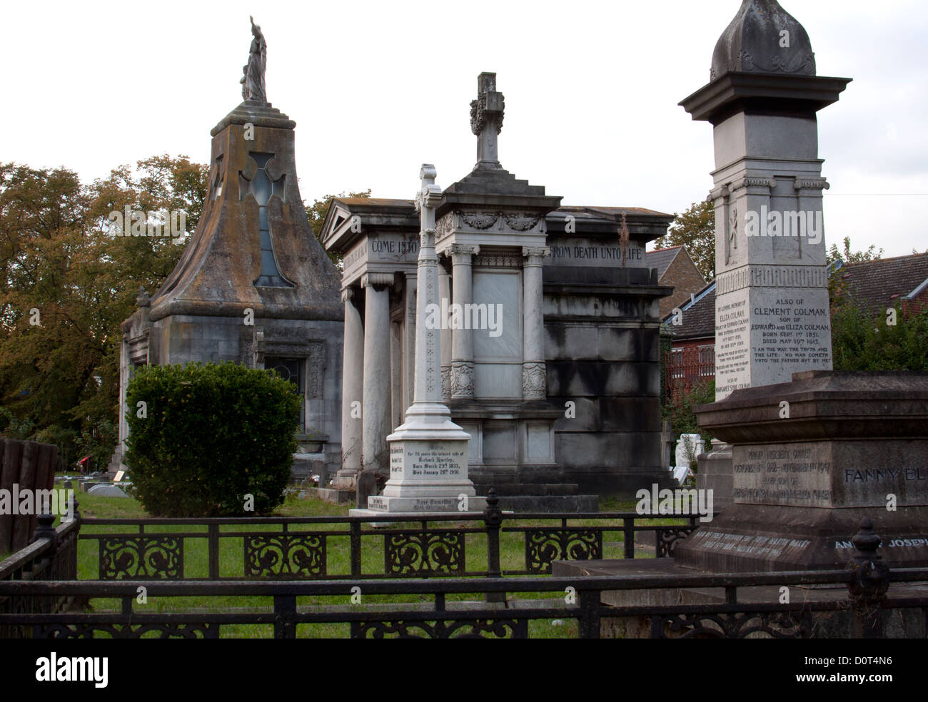 West Norwood Cemetery, London, England, United Kingdom Stock Photo - Alamy