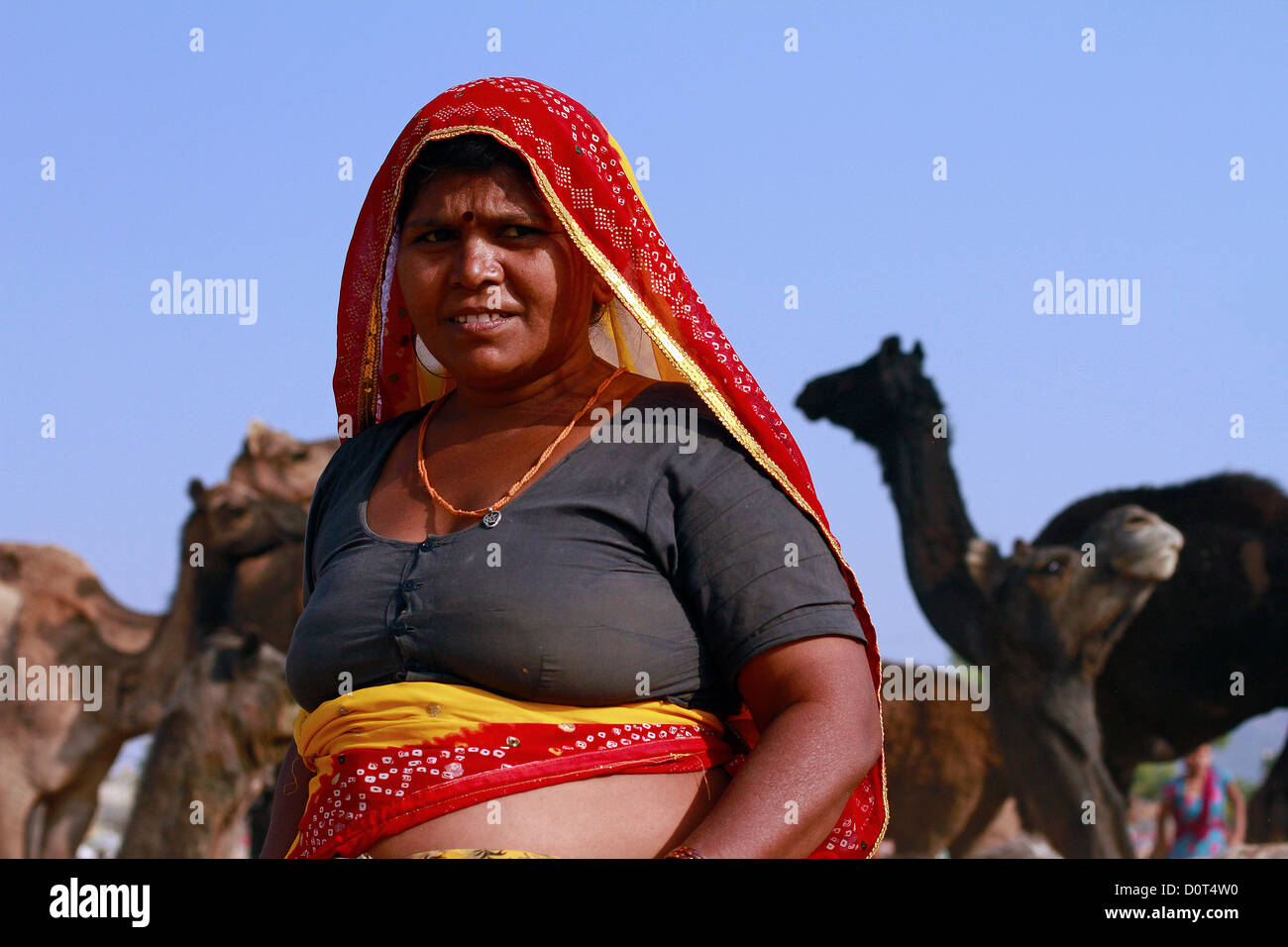 Rural Indian women at Pushkar fair Stock Photo - Alamy