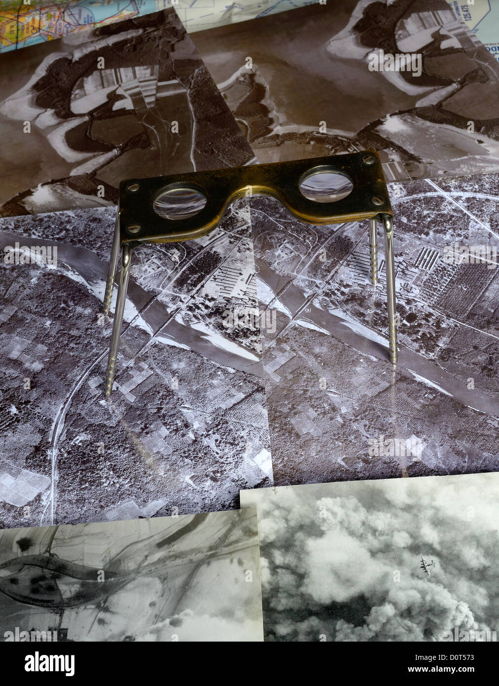 STEREOSCOPE WITH WW2 AERIAL PHOTOS OF THE MOHNE DAM AND THE BRIDGE OVER ...