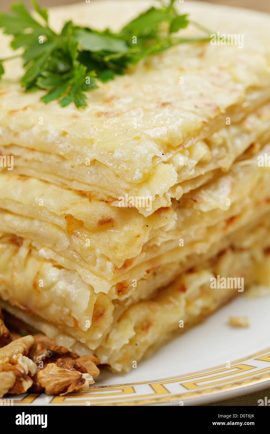 Closed pizza hi-res stock photography and images - Alamy