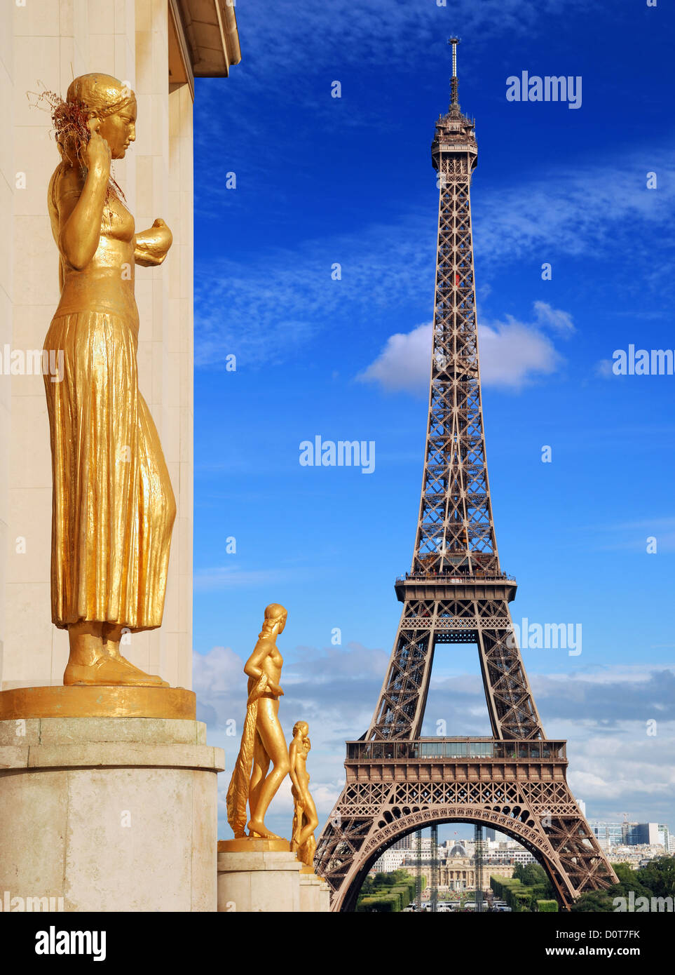 Eiffel tower statues hi-res stock photography and images - Alamy