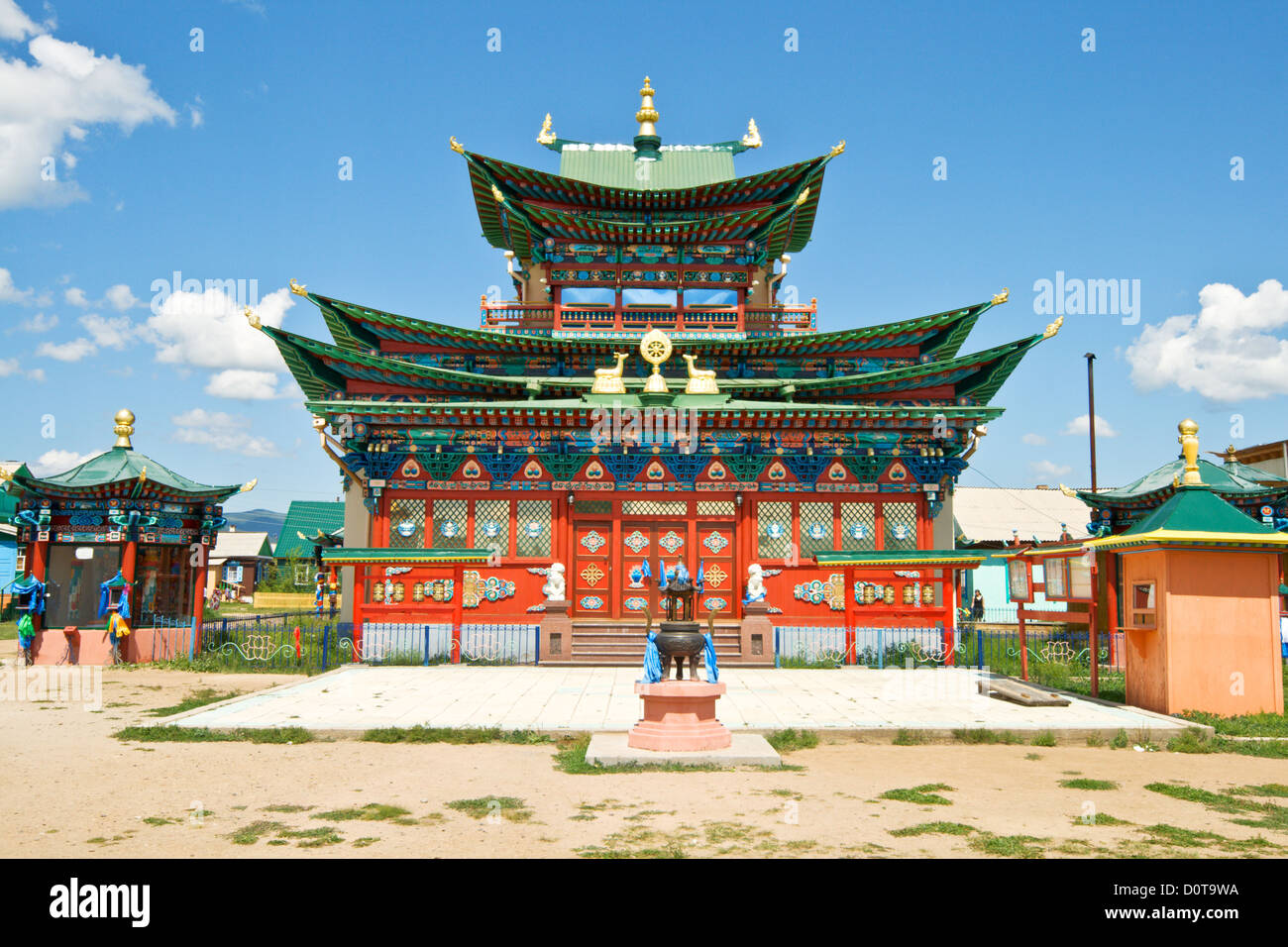 Tibetan buddhist building hi-res stock photography and images - Alamy