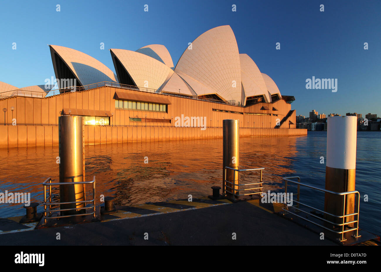 Sydney opera house construction hi-res stock photography and images - Alamy