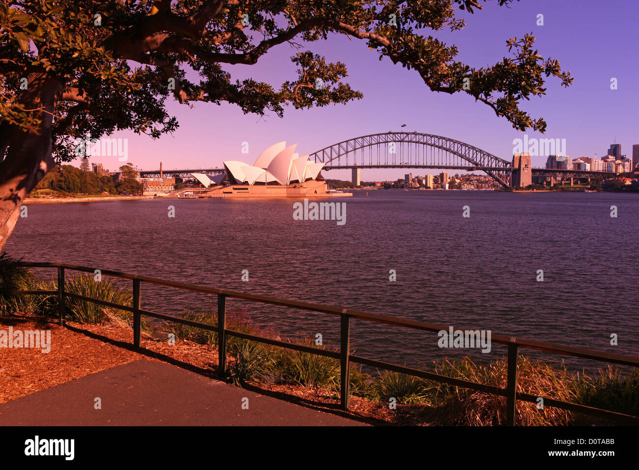 Sydney opuses House, Harbour bridge, Royal Botanical Gardens, opera ...