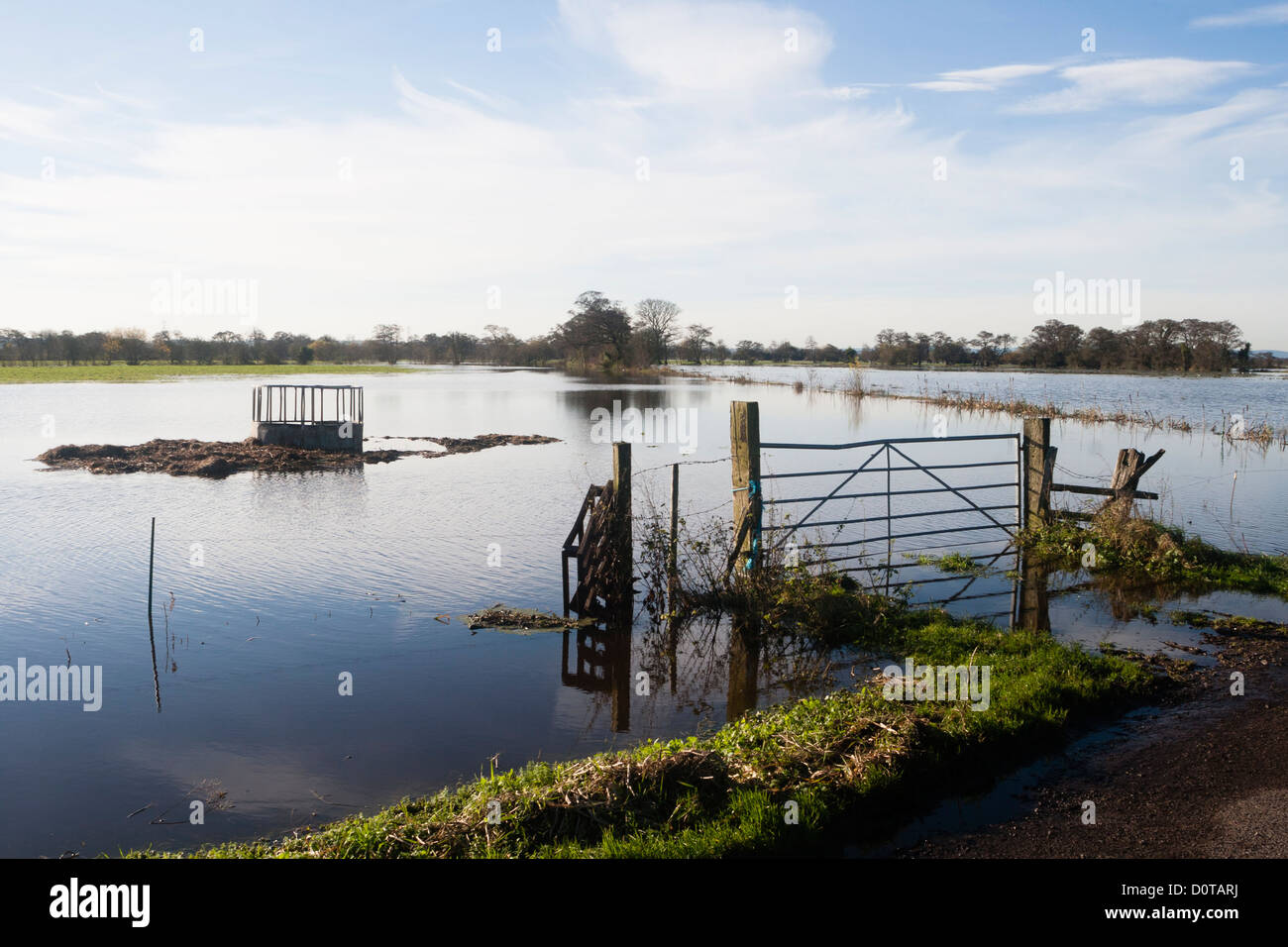 Flooded farmland hi-res stock photography and images - Alamy