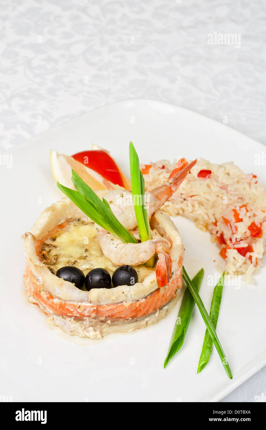 fish with rice and vegetables Stock Photo - Alamy