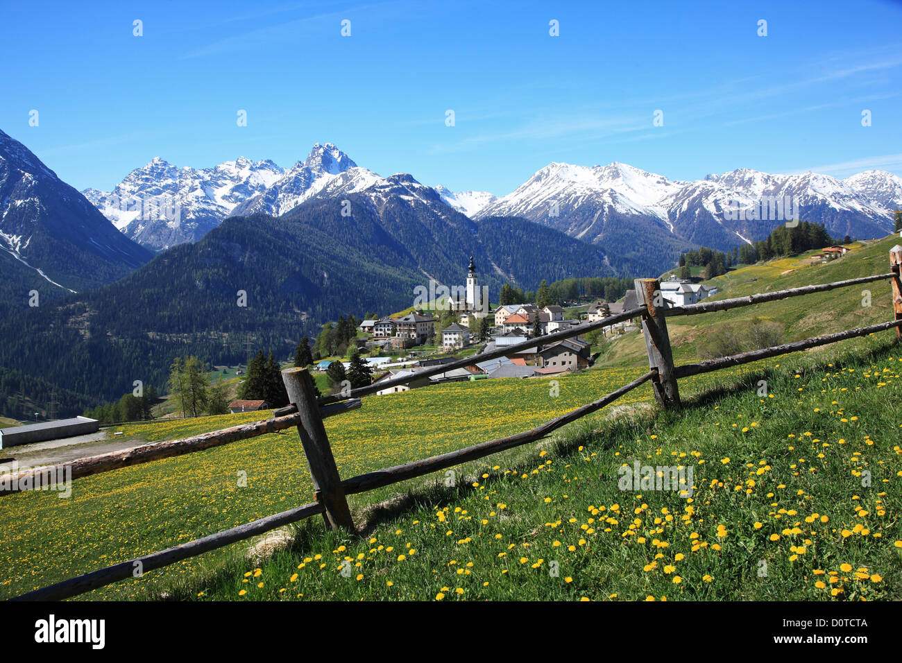 Ftan village hi-res stock photography and images - Alamy