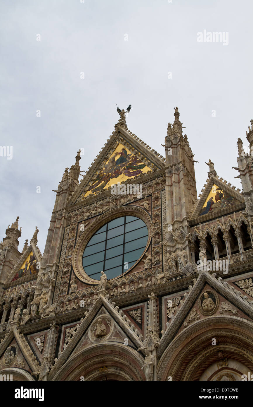 The Facade of the Cathedral di Santa Maria Assunta in Siena in Tuscany ...