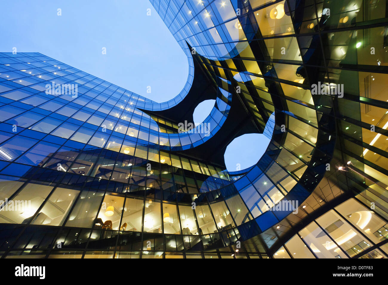 More london pwc price waterhouse hi-res stock photography and images ...