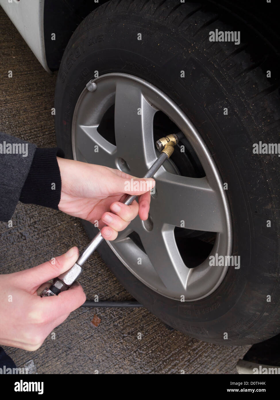 Car tyre pressure hi-res stock photography and images - Alamy