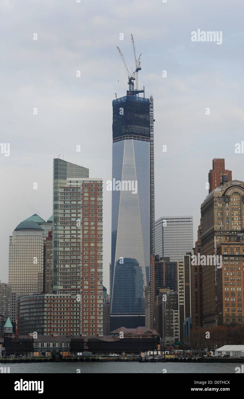 Statue of liberty, media image hi-res stock photography and images - Alamy