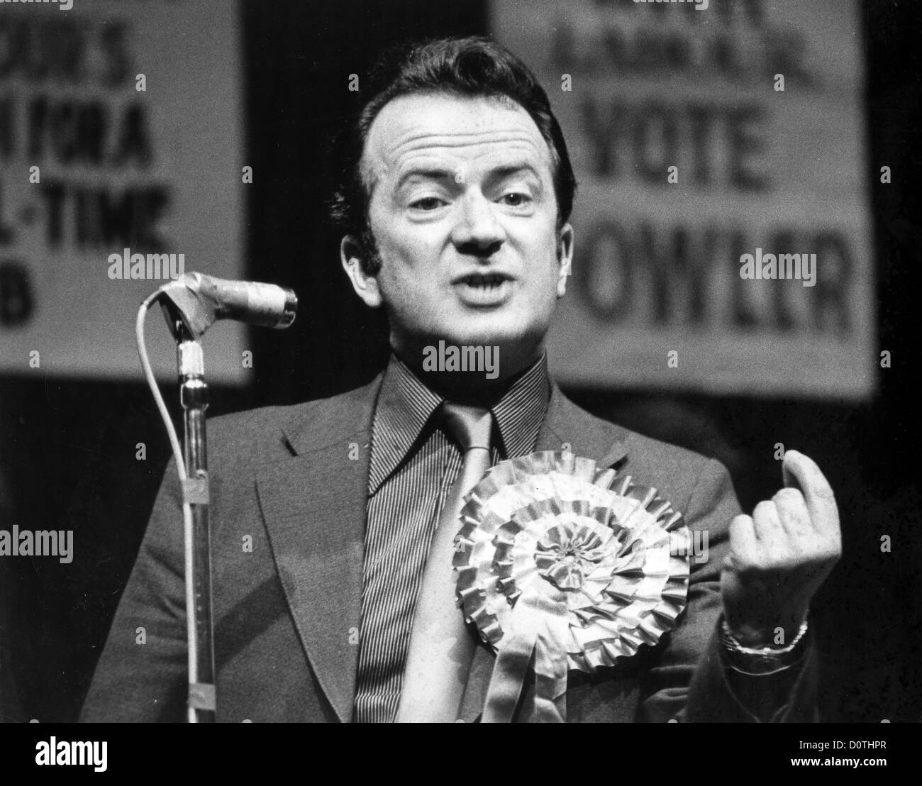 Labour party candidate Gerry Fowler speaking at an election rally in ...