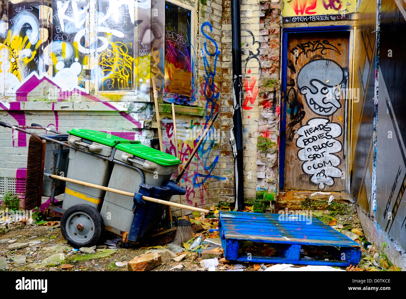 Dust graffiti hi-res stock photography and images - Alamy