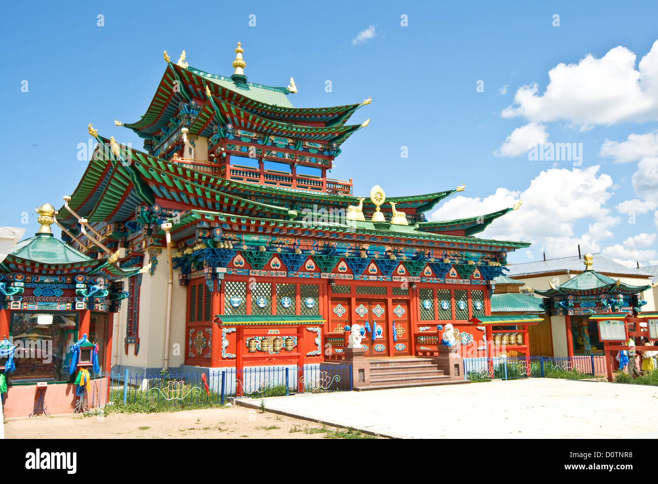 Tibetan buddhist building hi-res stock photography and images - Alamy