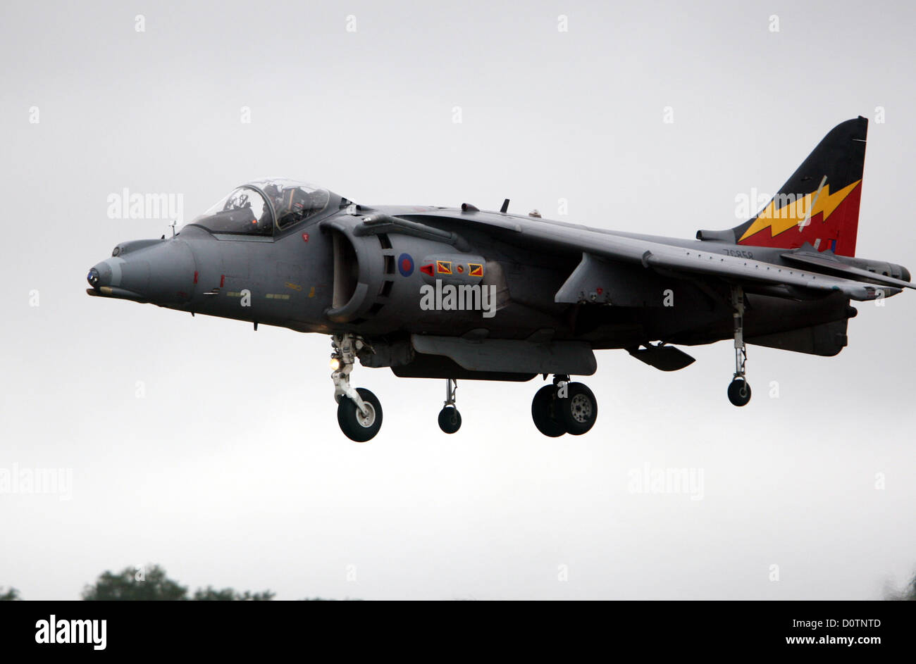 Harrier jet hi-res stock photography and images - Alamy