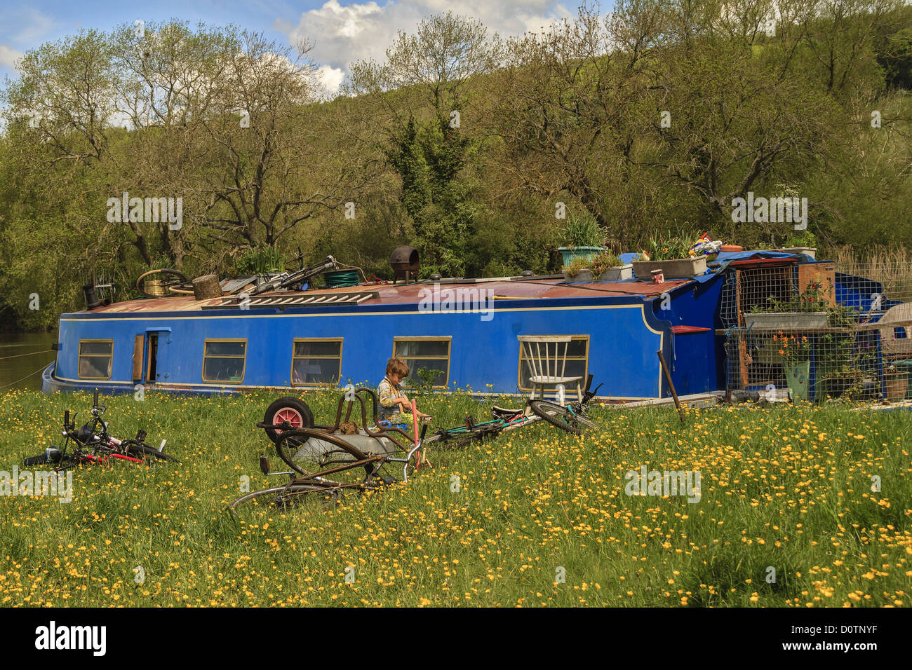 Moored Barge River Thames Berkshire UK Stock Photo - Alamy