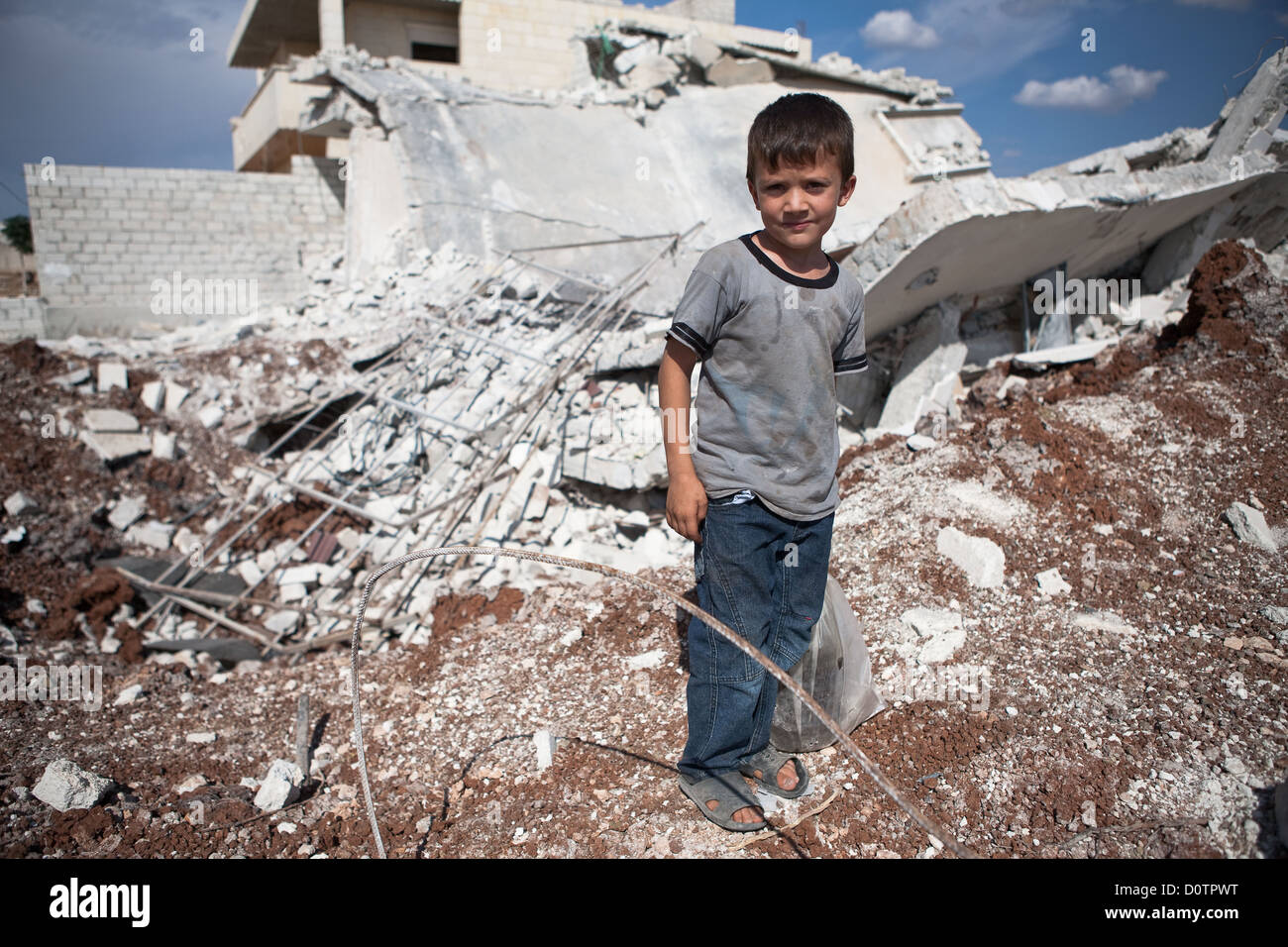 Syrian boy hi-res stock photography and images - Alamy