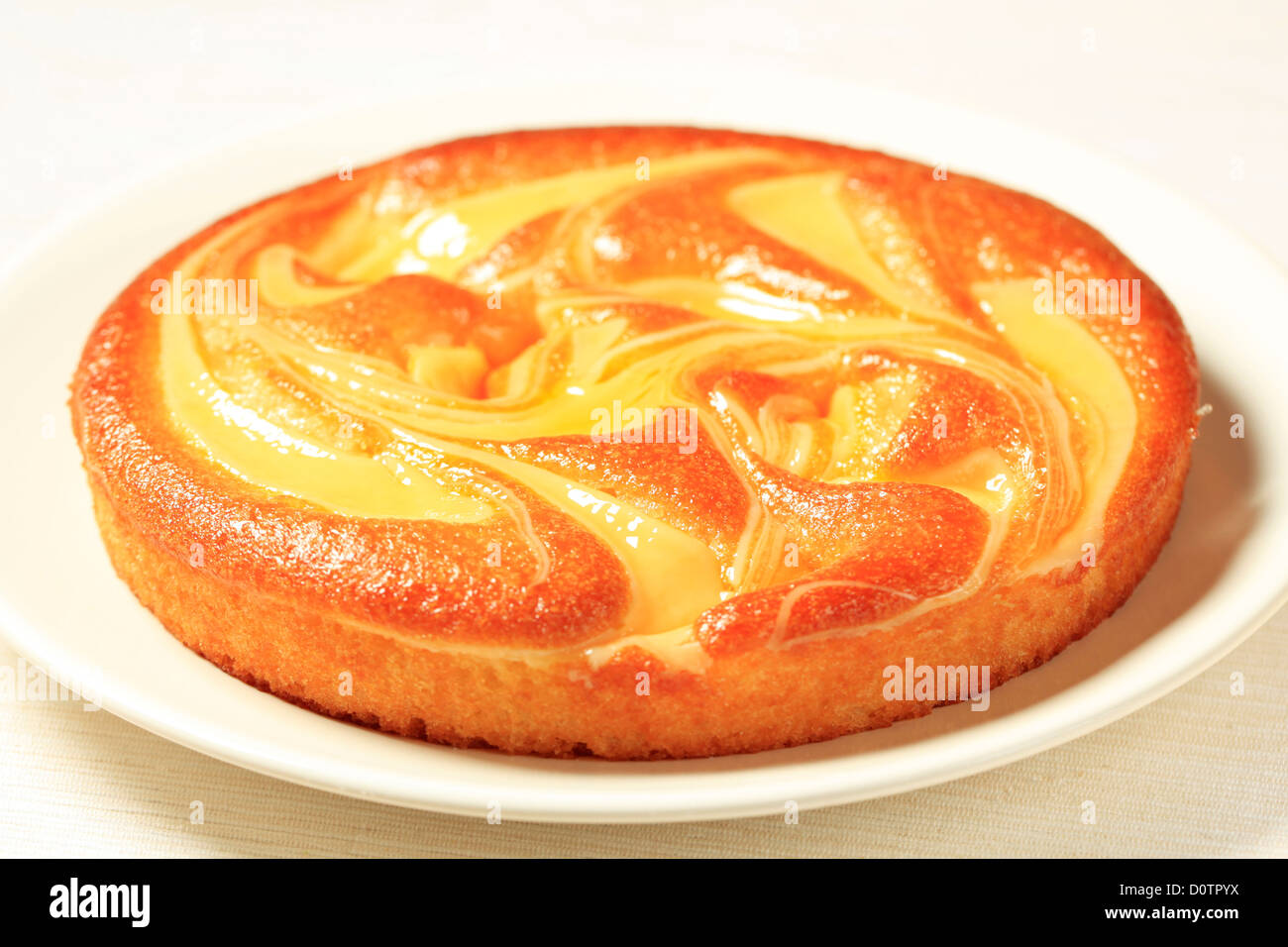 Sponge cheese cake hi-res stock photography and images - Alamy