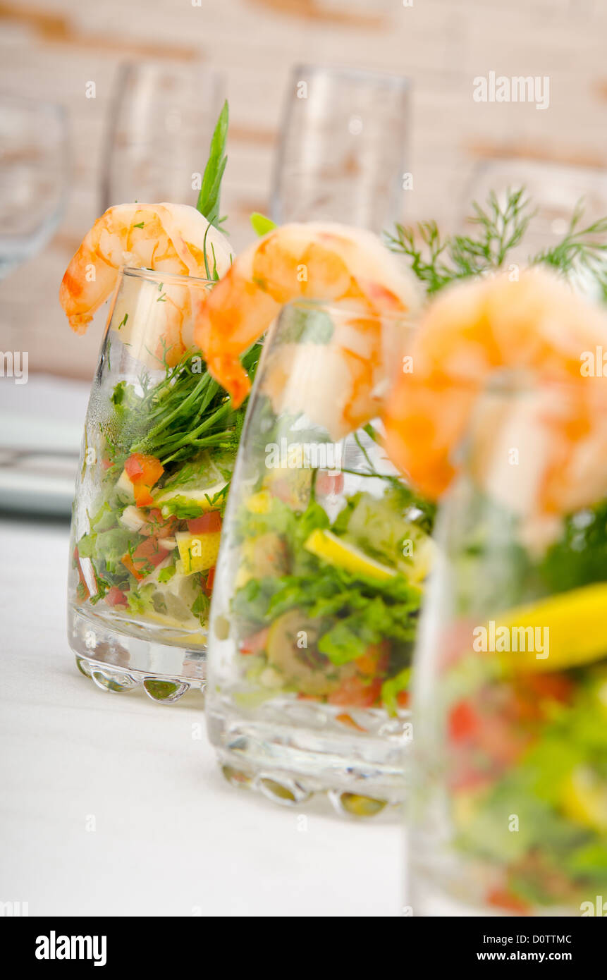 Prawns served in glasses Stock Photo - Alamy