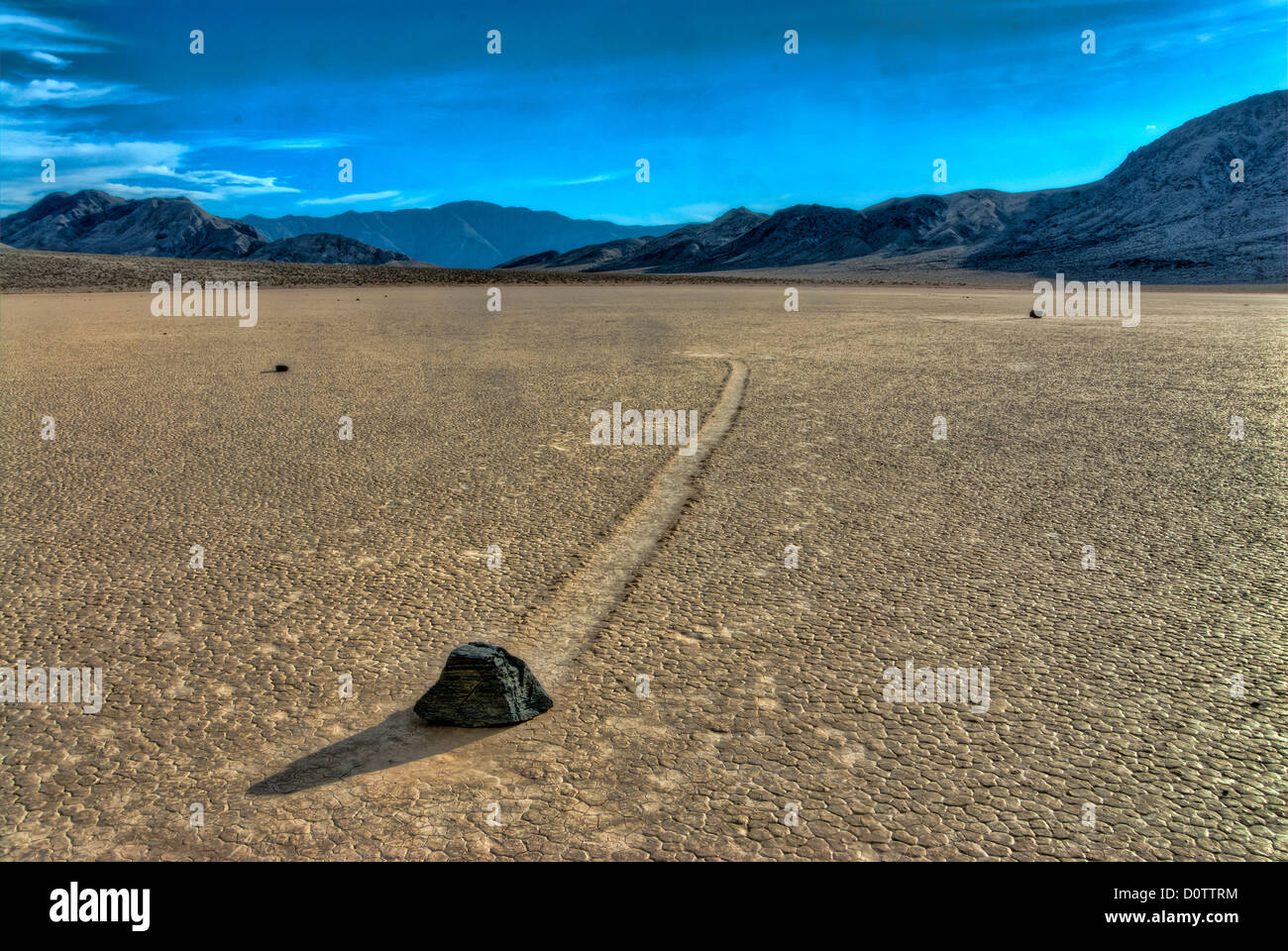 racetrack, valley of the moving rocks, Death Valley, national park ...