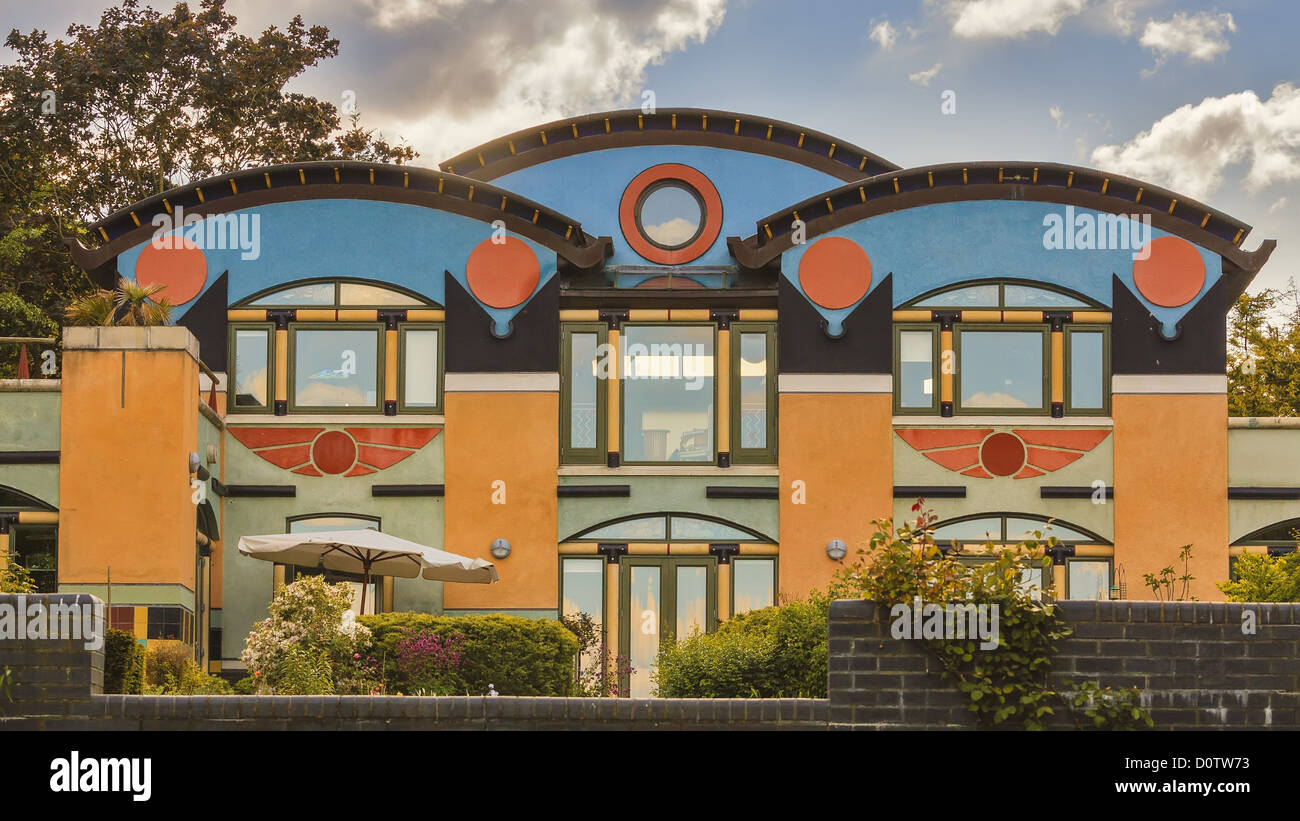 Molesford modern building hi-res stock photography and images - Alamy