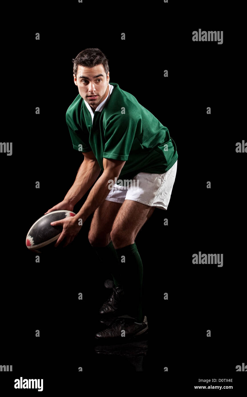Rugby player passing ball hi-res stock photography and images - Alamy