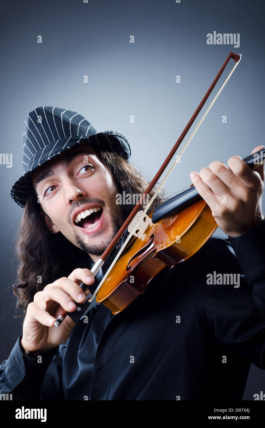 Gypsy fiddler hi-res stock photography and images - Alamy