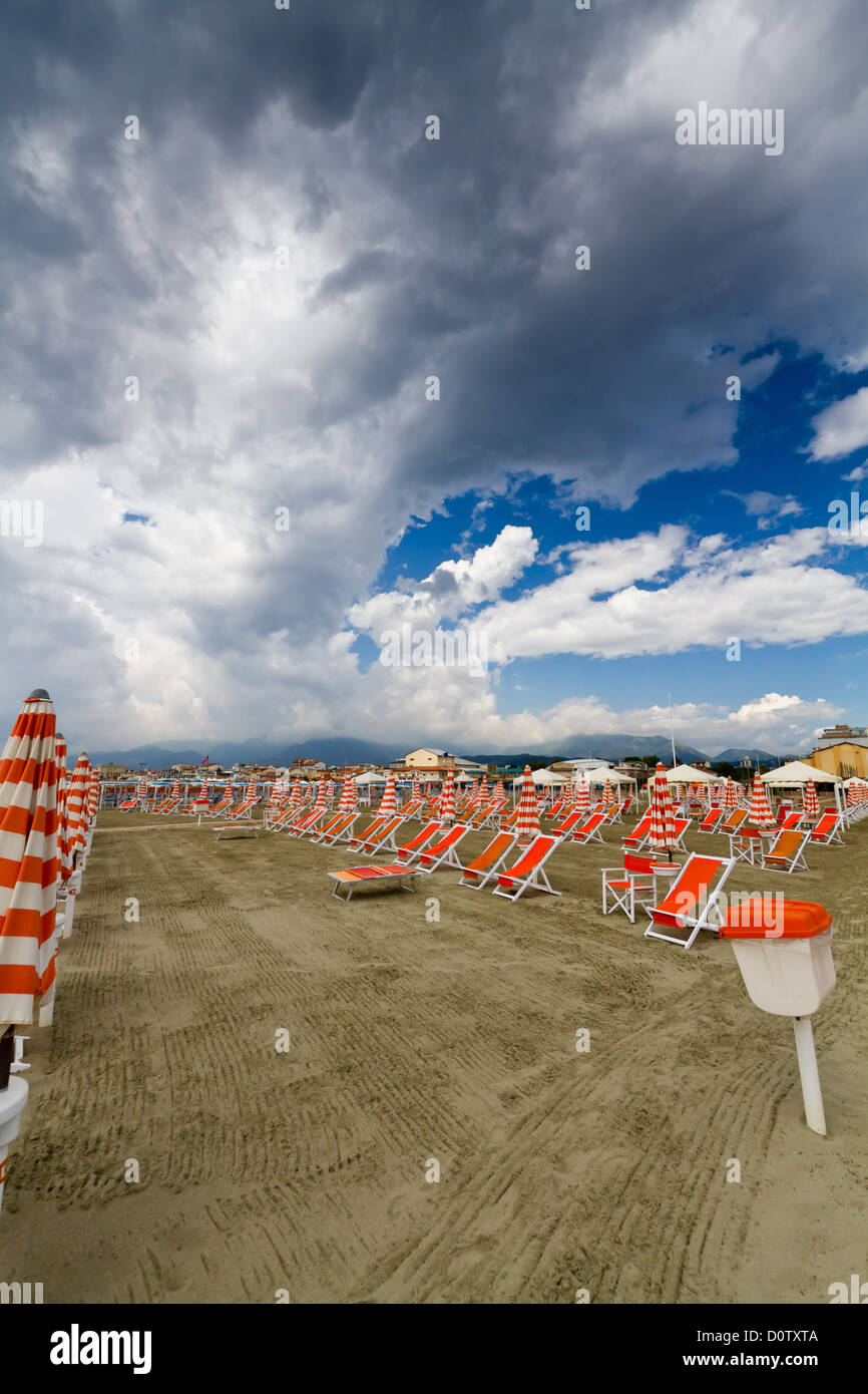 Viareggio italy beach hi-res stock photography and images - Alamy