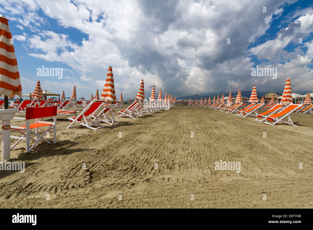 Viareggio italy beach hi-res stock photography and images - Alamy