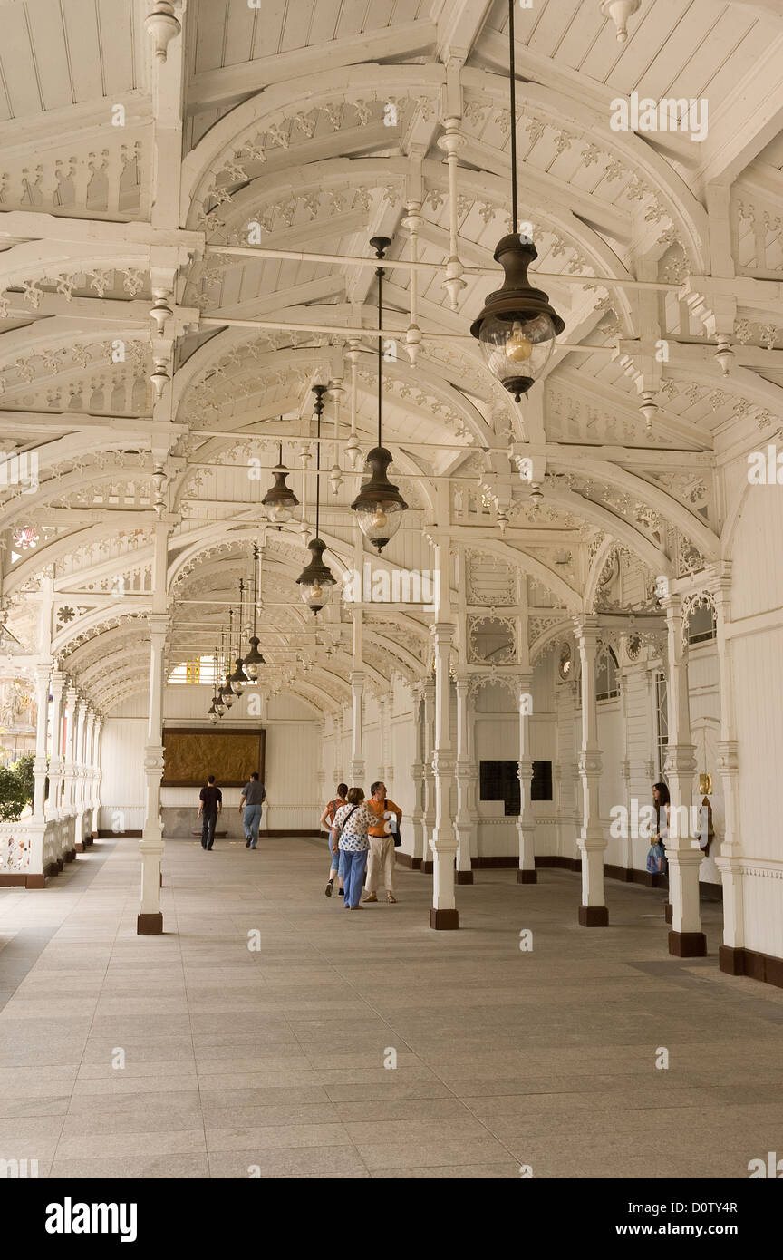Colonnade Arcade High Resolution Stock Photography and Images - Alamy