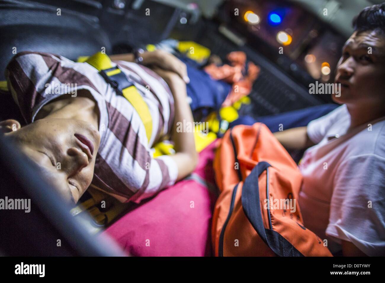 Night shift hospital hi-res stock photography and images - Alamy