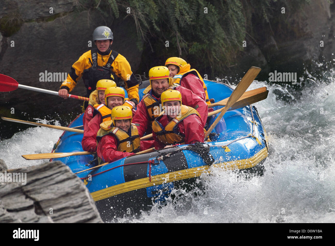 Rafting shotover river queenstown hi-res stock photography and images ...