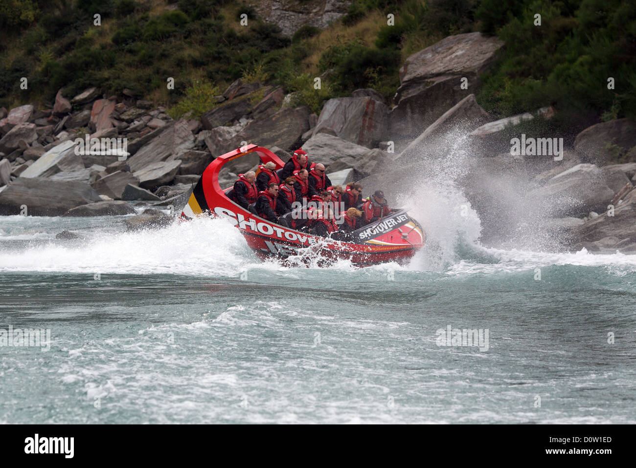 Rafting shotover river queenstown hi-res stock photography and images ...