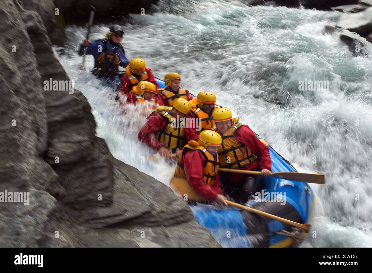 Rafting shotover river queenstown hi-res stock photography and images ...